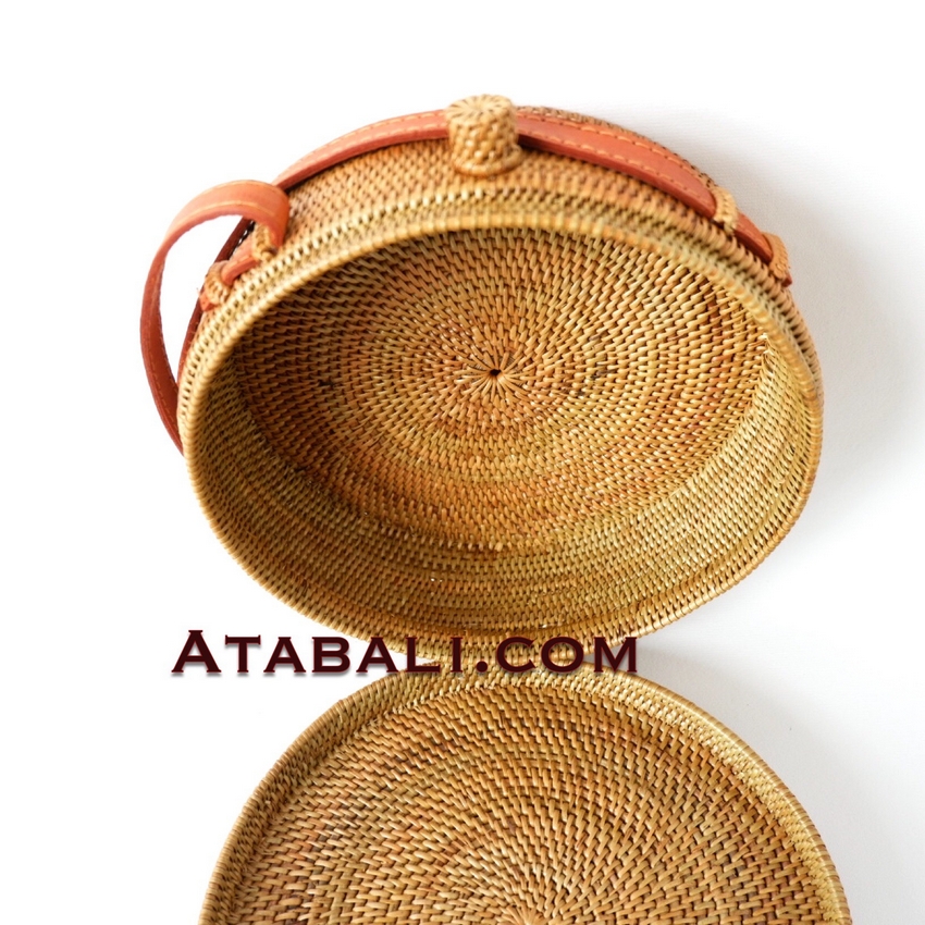 ata round handwoven bag with ribbon clip